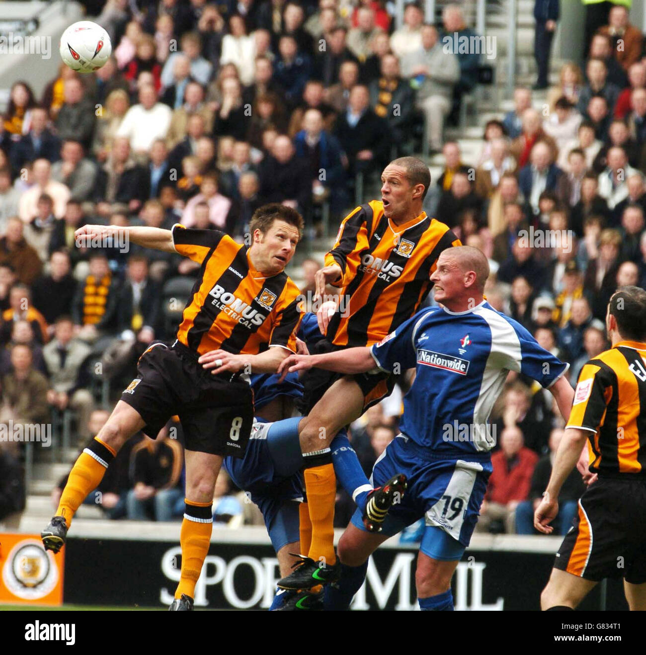 Hull citys nick barmby in action hi-res stock photography and images ...
