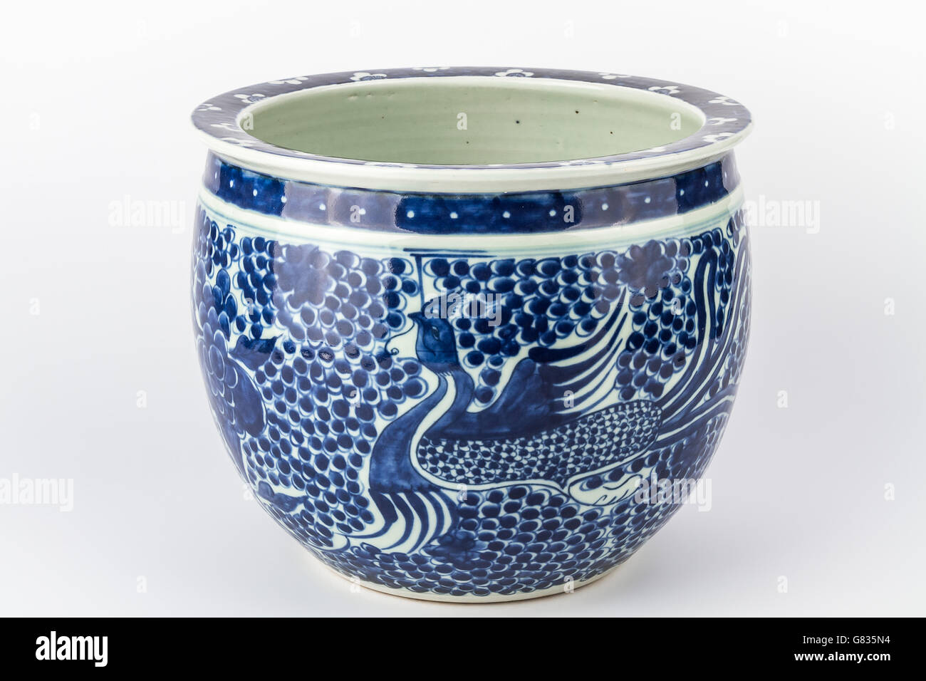 Chinese porcelain vase pottery hi-res stock photography and images - Alamy