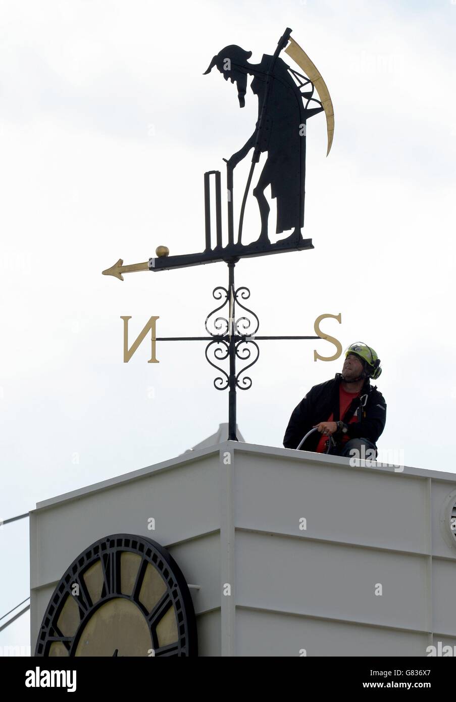 Old father time lords cricket hi-res stock photography and images - Alamy