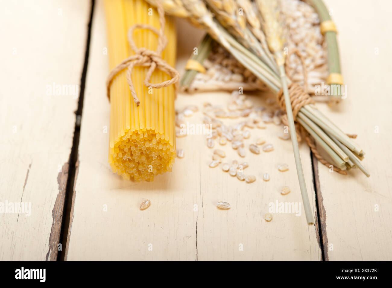 organic Raw italian pasta and durum wheat grains crop Stock Photo - Alamy