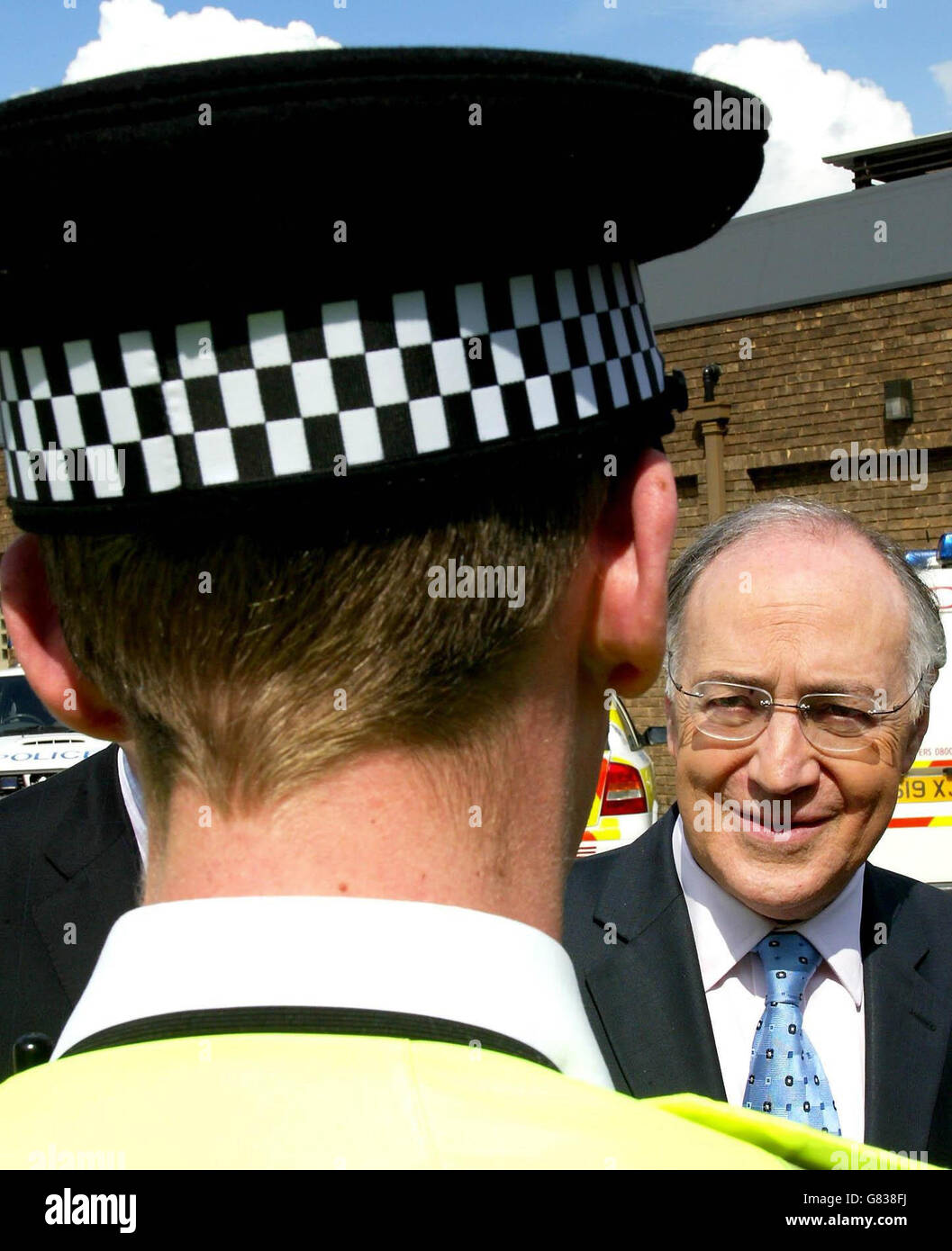 Conservative leader Michael Howard meets police officers Stock Photo ...
