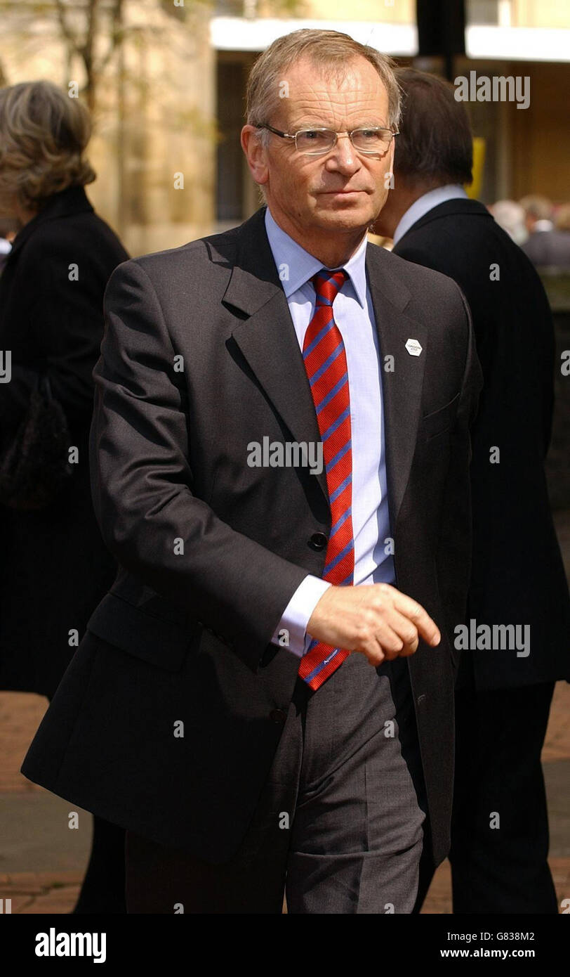 Lord Hanson memorial service - St Paul's Church - Knightsbridge Stock ...