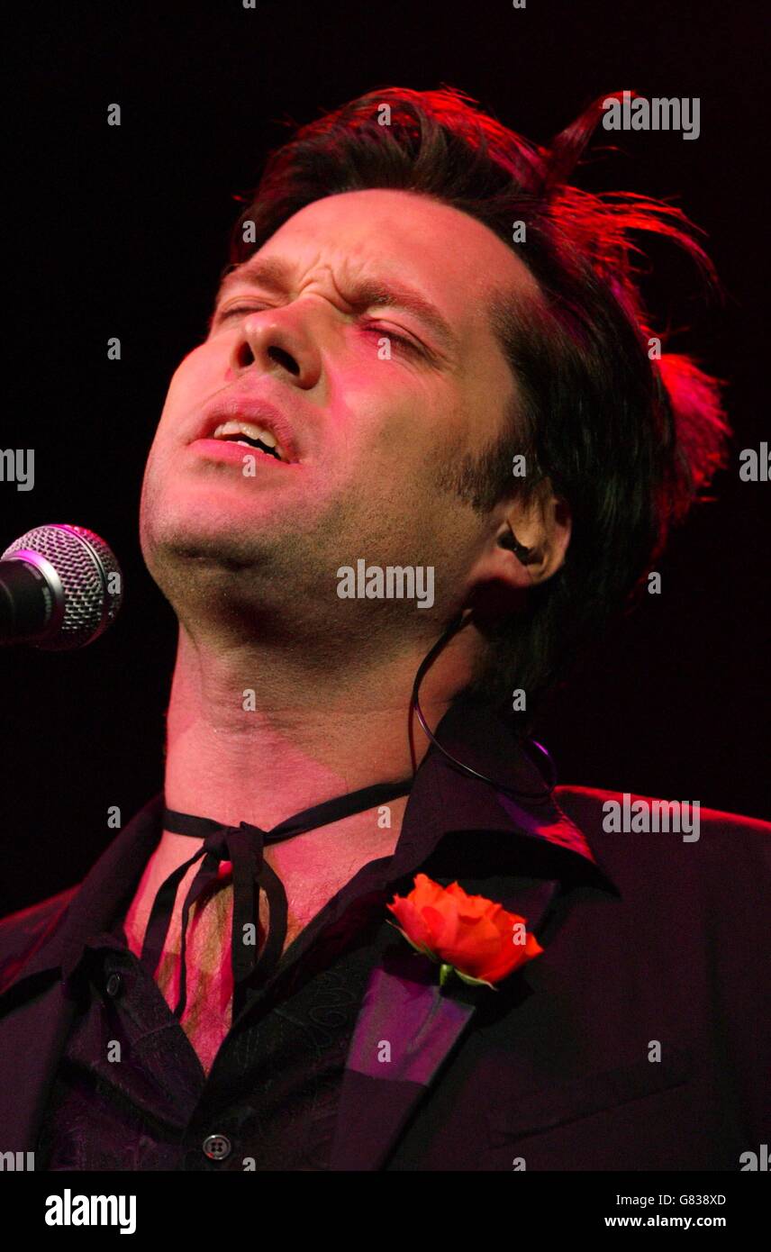 Rufus Wainwright Tour - Shepherds Bush Empire. US singer/songwriter ...