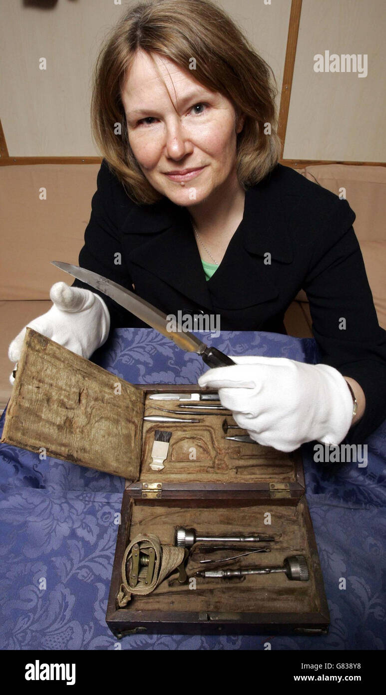 Royal College of physicians and surgeons in Glasgow curator Carol Parry ...