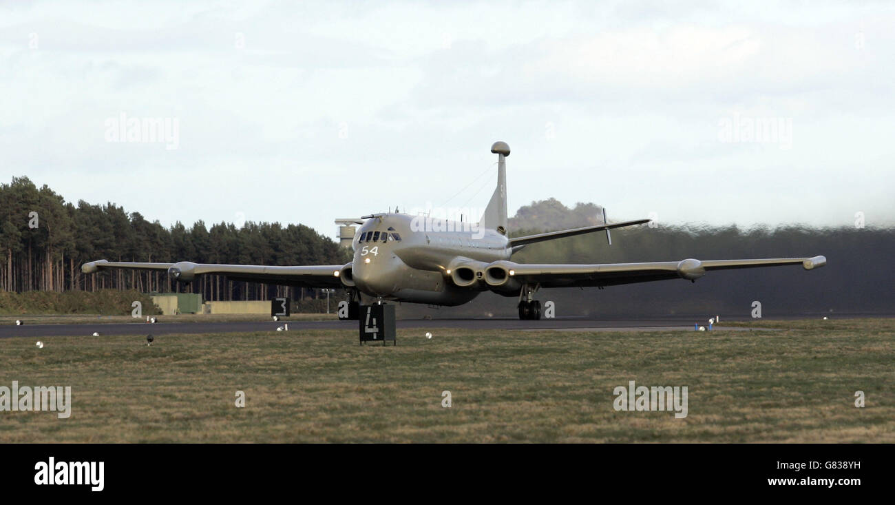 Nimrods - RAF Kinloss Stock Photo - Alamy