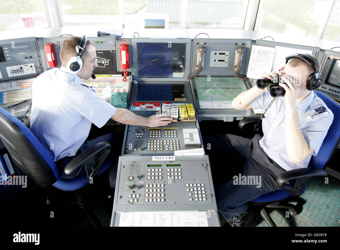 The flight tower at raf kinloss hi-res stock photography and images - Alamy