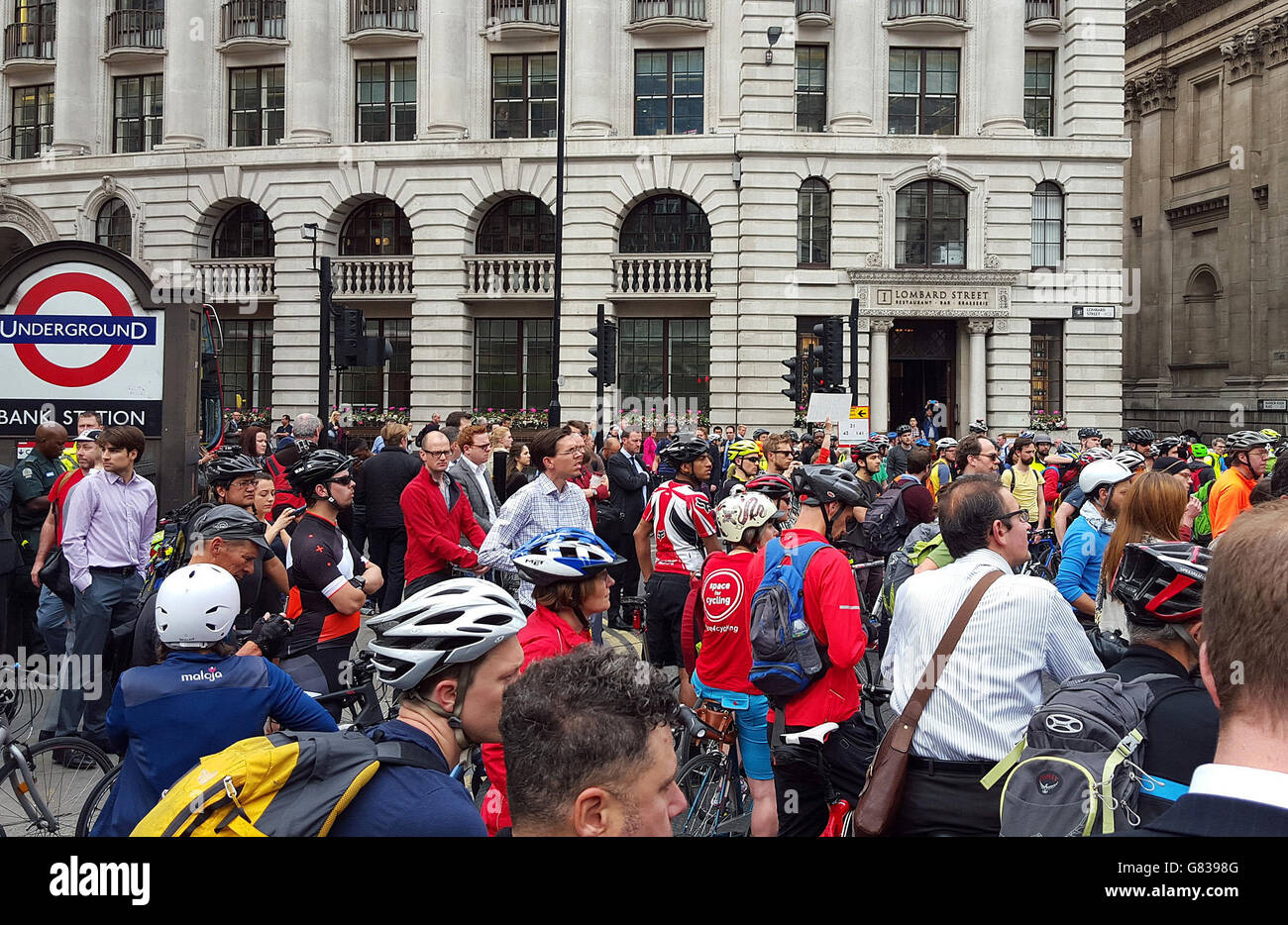 Flash protest hi-res stock photography and images - Alamy