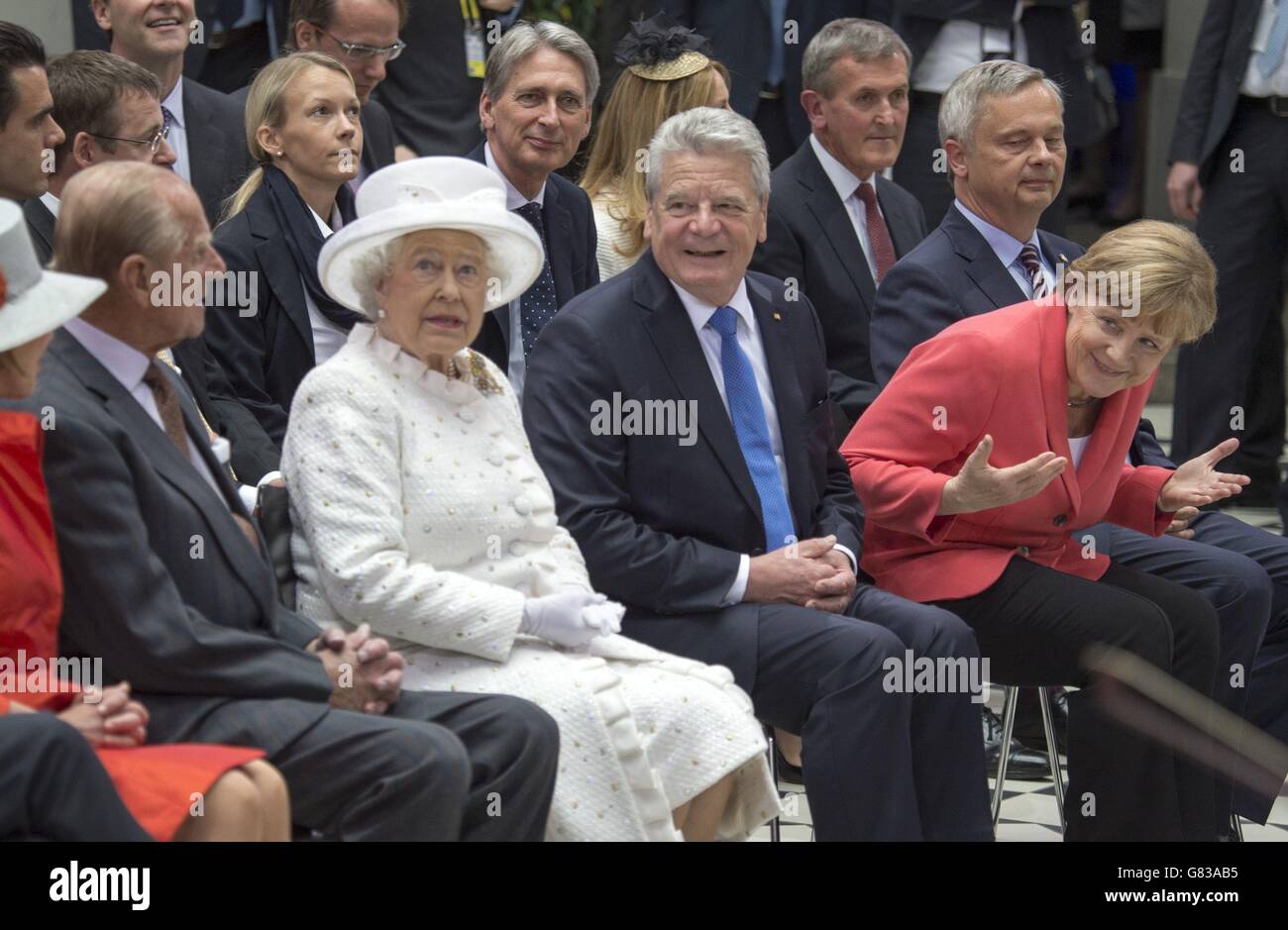 Queen Elizabeth II and the Duke of Edinburgh with Chancellor Angela ...