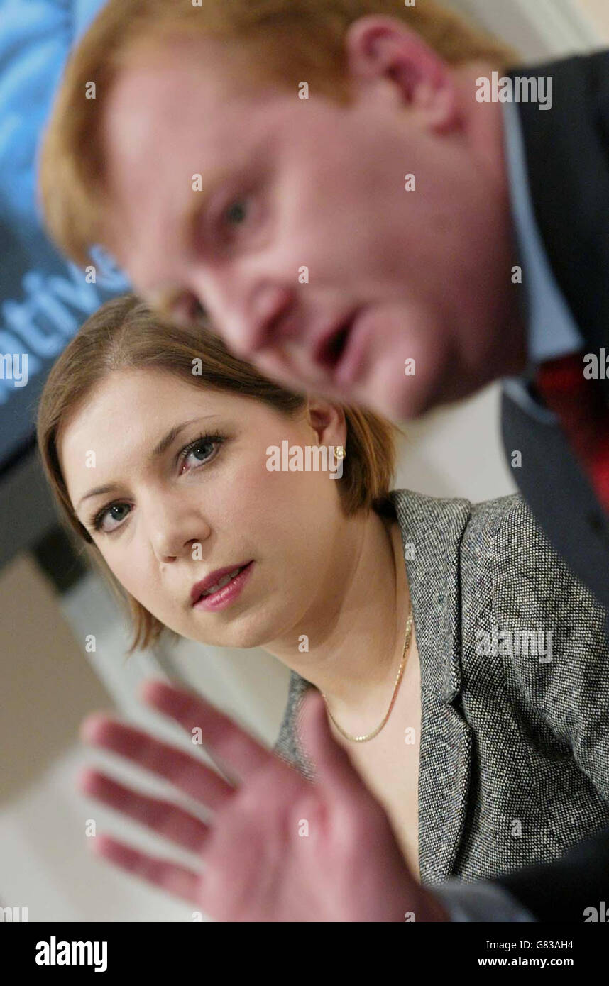General Election Campaign 2005 - Liberal Democrats Stock Photo - Alamy