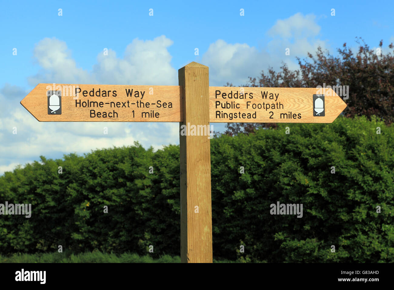 Peddars Way sign post, Holme next the Sea, Acorn National Trail, trails ...