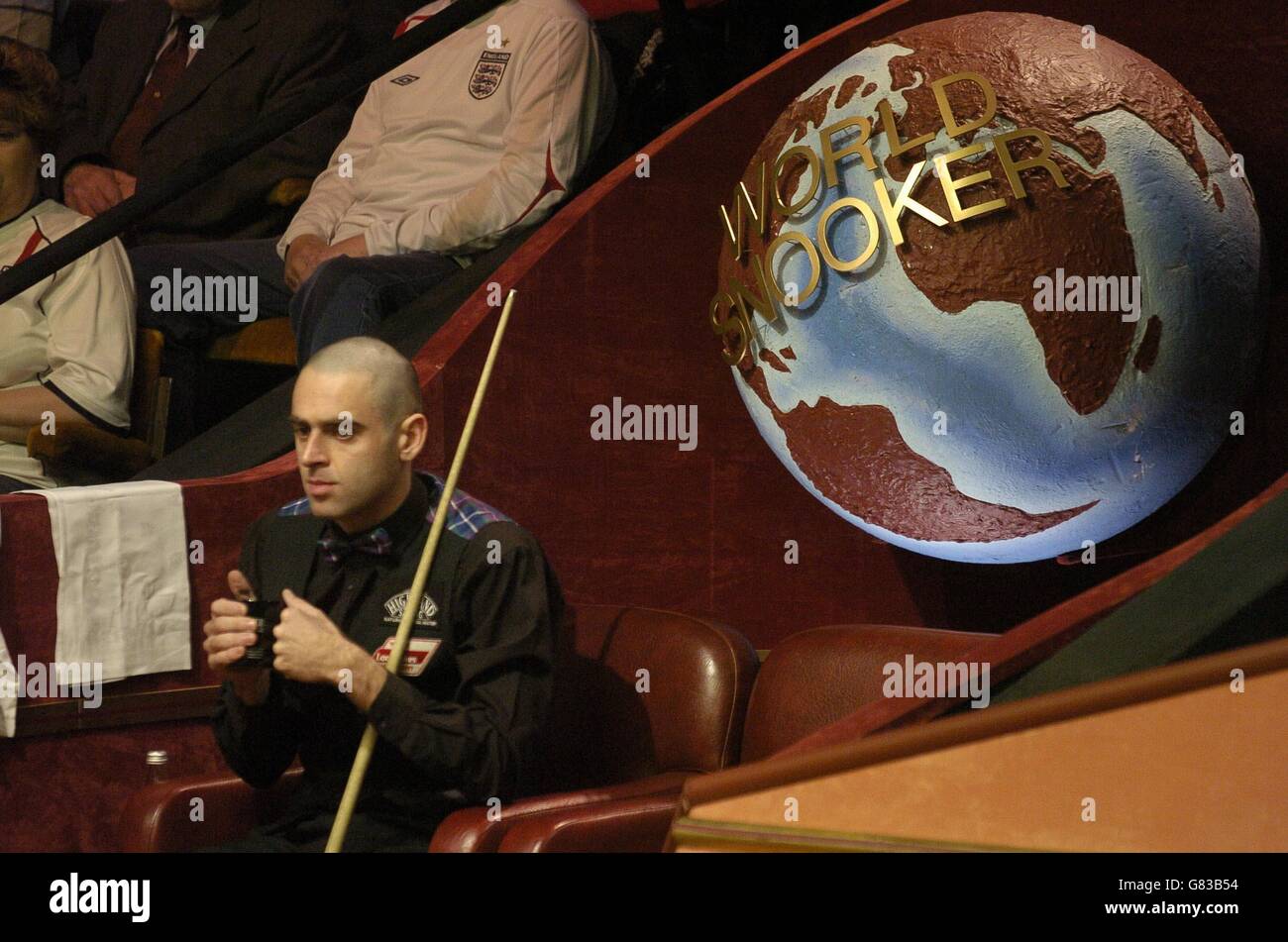 Snooker - Embassy World Championship 2005 - Second Round - Ronnie O ...