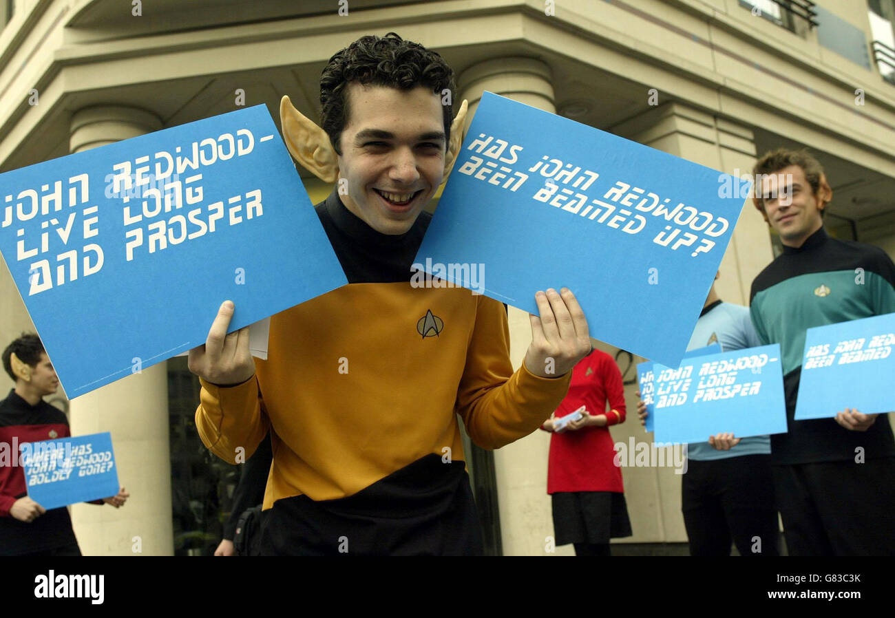 General Election Campaign 2005 - Conservative headquarters Stock Photo ...