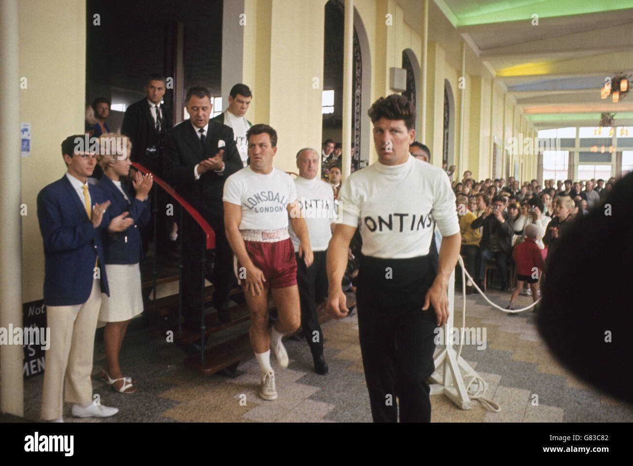Boxer brian london in blackpool hi-res stock photography and images - Alamy