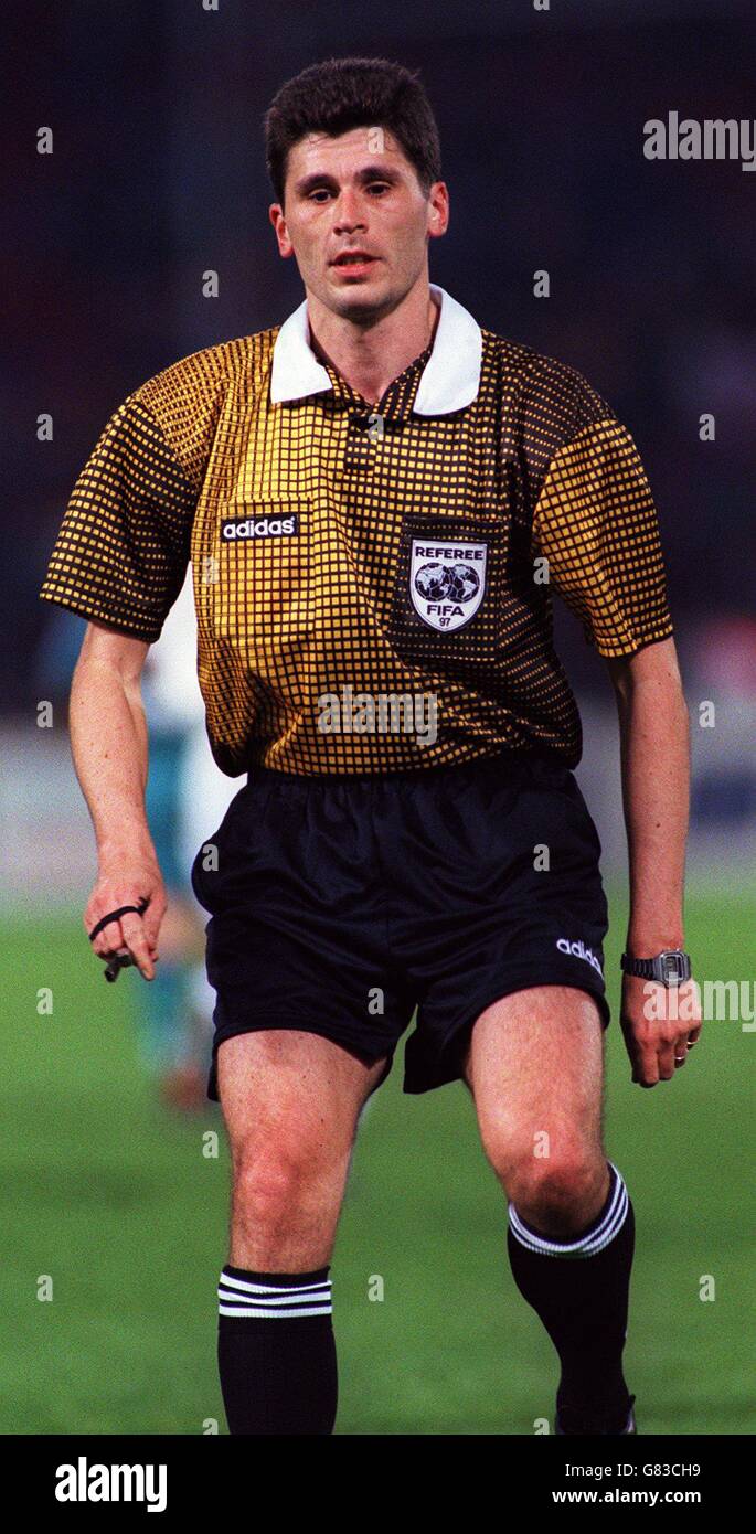 Soccer ... UEFA Cup Winners Cup Final ... Barcelona v Paris St Germain ...