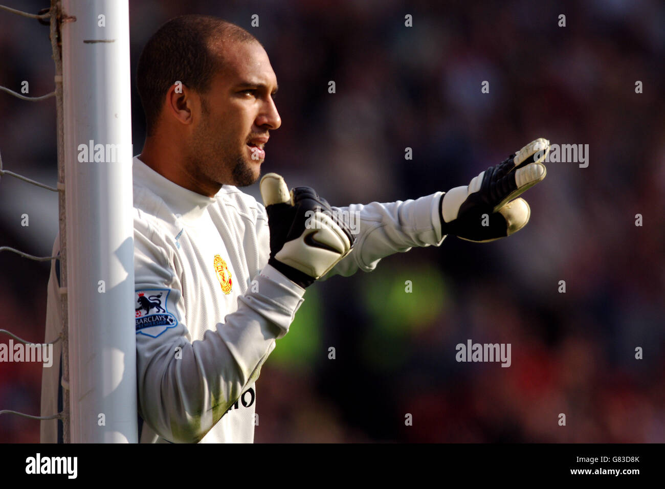 Manchester united goalkeeper tim howard hi-res stock photography and ...