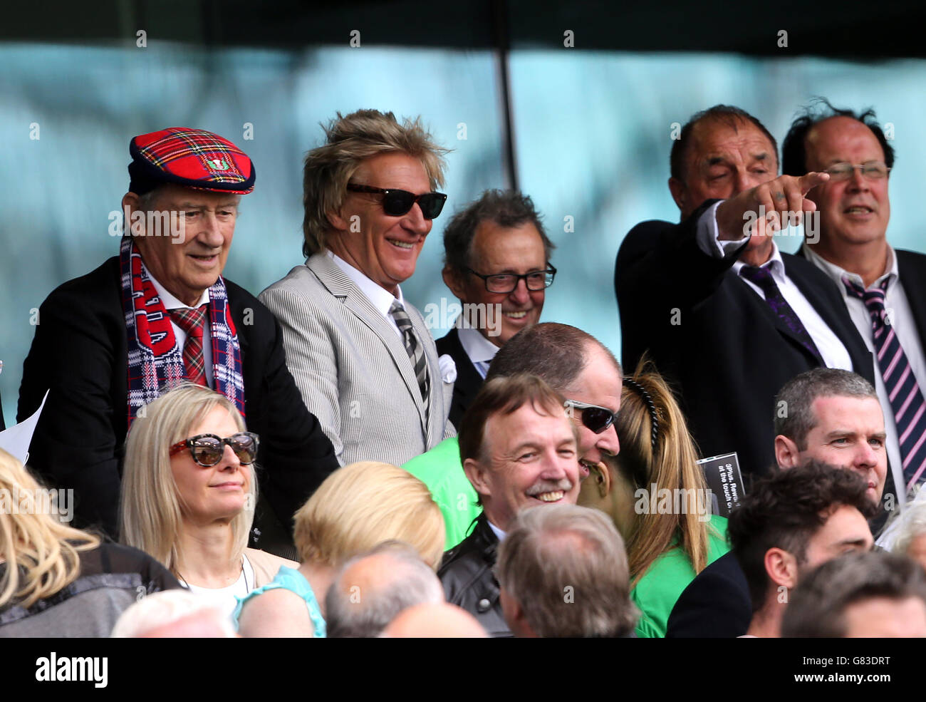 Rod stewart watches from the stands hi-res stock photography and images ...