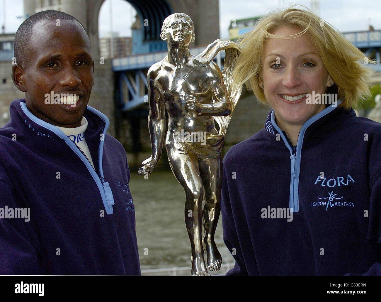 London Marathon 2005 - Tower Bridge Photocall. Kenya's Martin Lel and ...