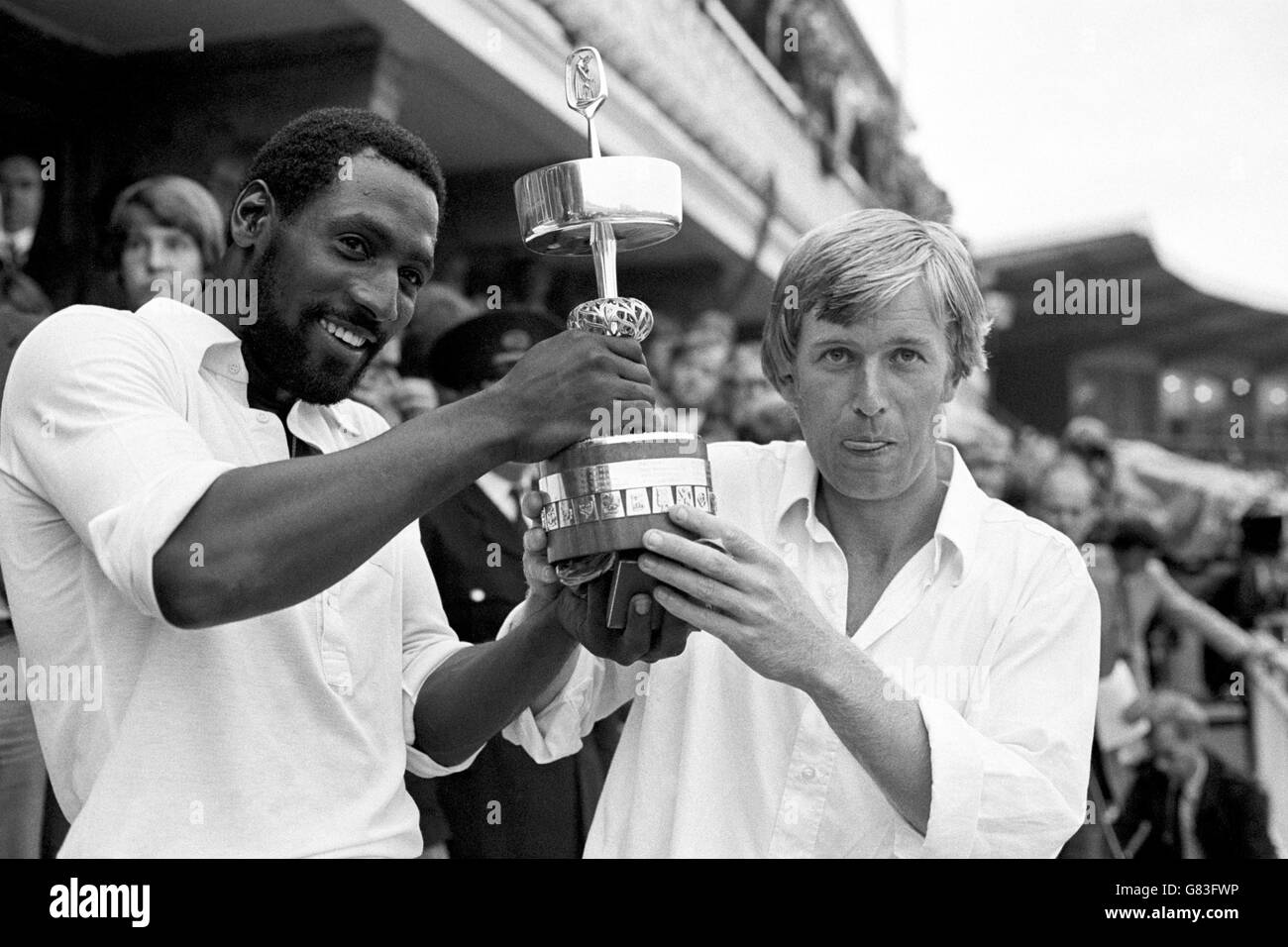 Black and white lords trophy winners celebration hi-res stock ...