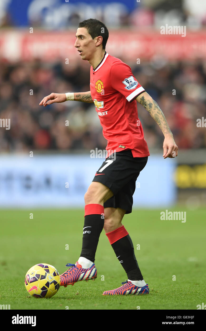 Angel di maria manchester united hi-res stock photography and images ...