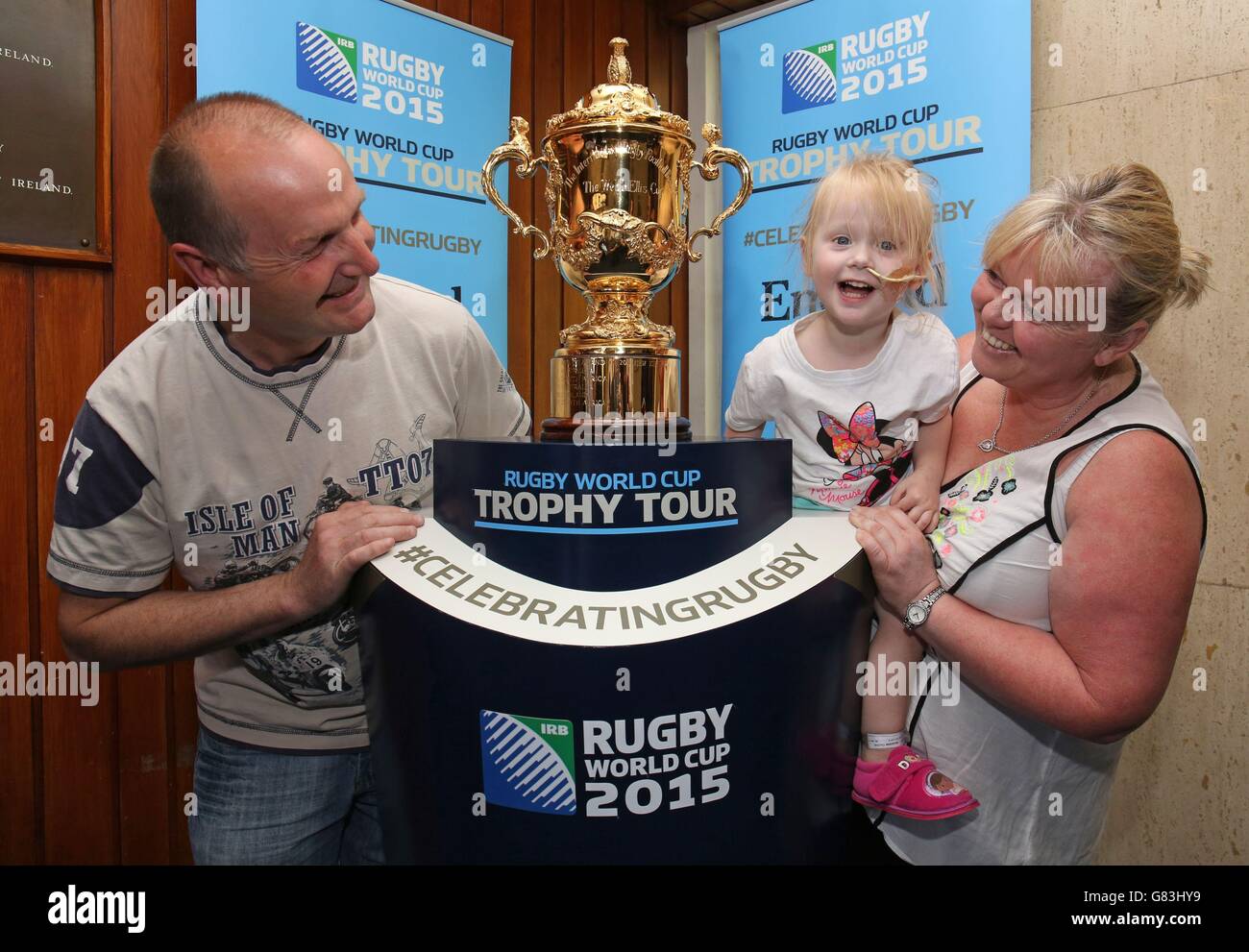 Freddie and sharon gallagher with their daughter caoimhe hi-res stock ...