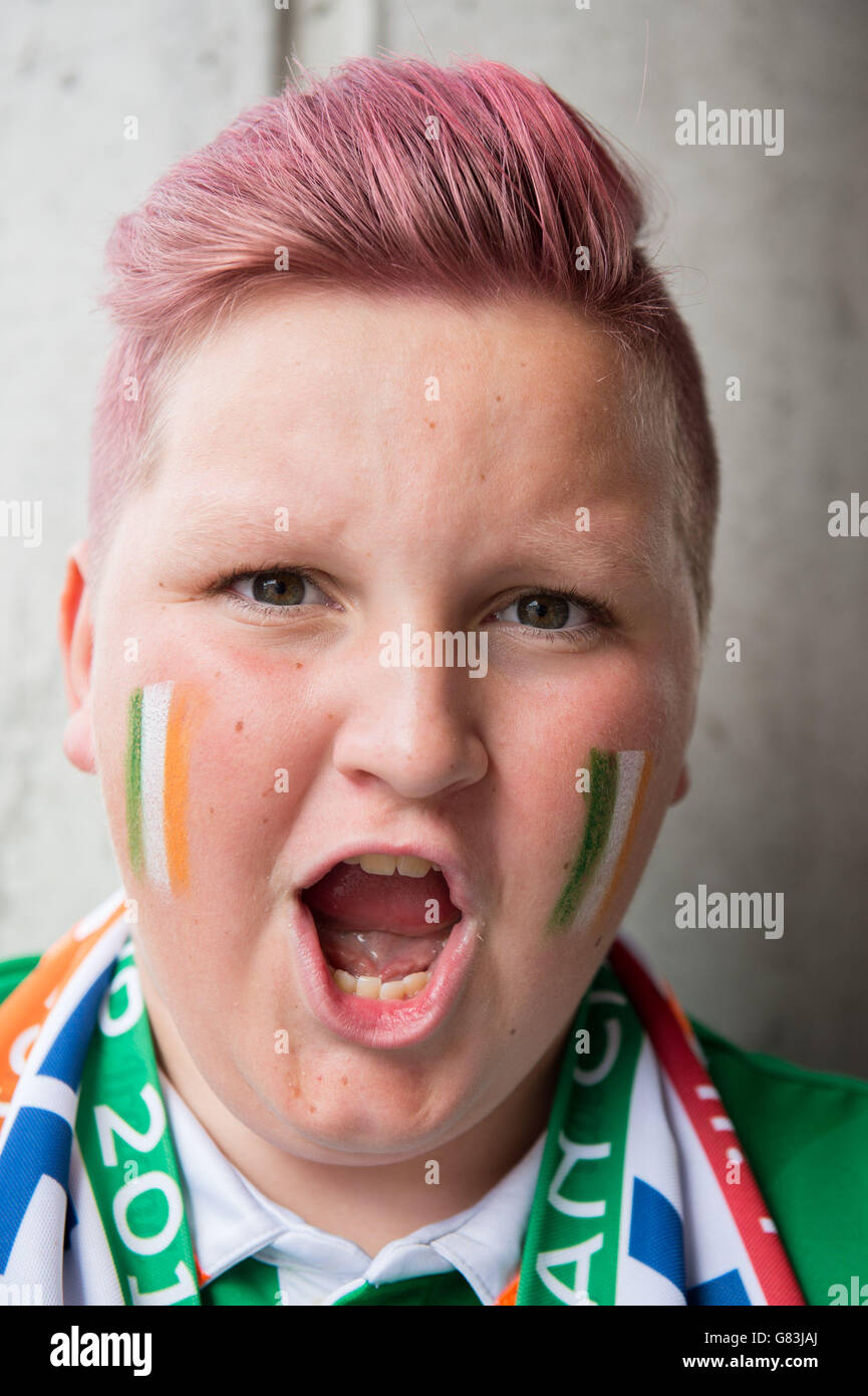 Ireland team arrive european championships hi-res stock photography and ...