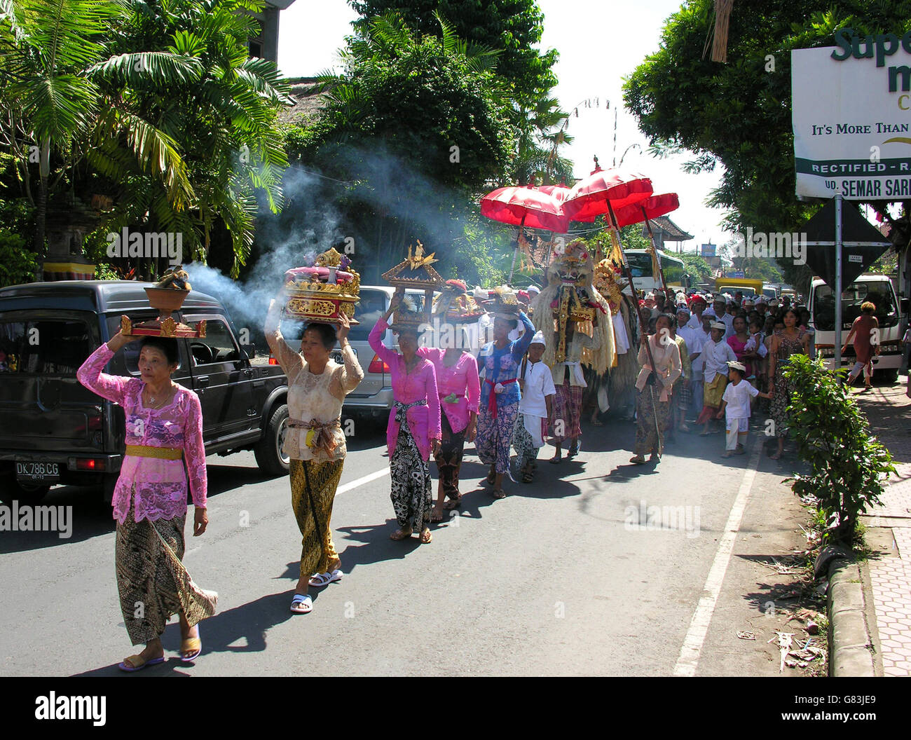 Bali Hindu Parade, Indonesia Stock Photo - Alamy