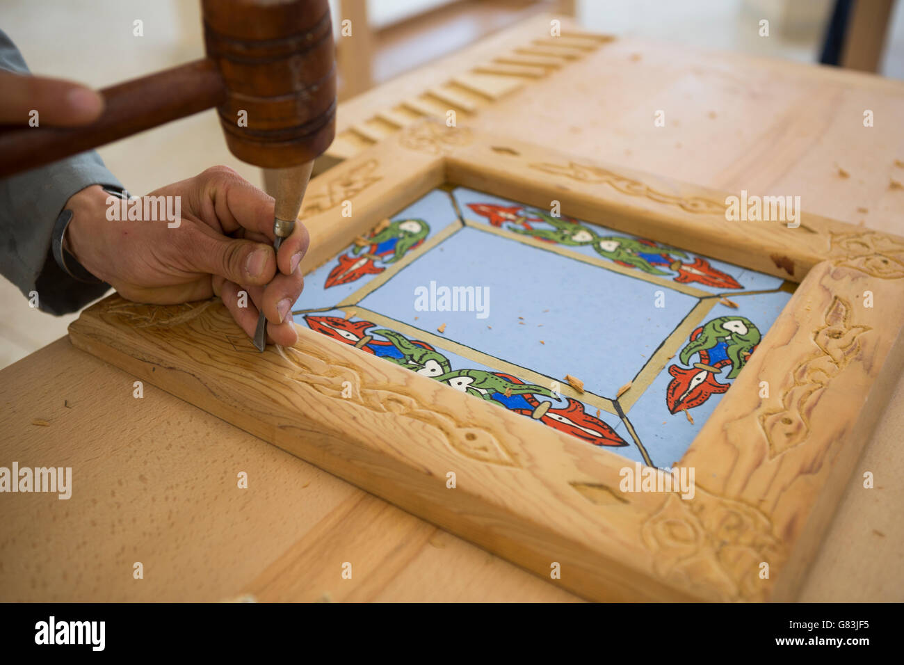 African traditional tools hi-res stock photography and images - Alamy