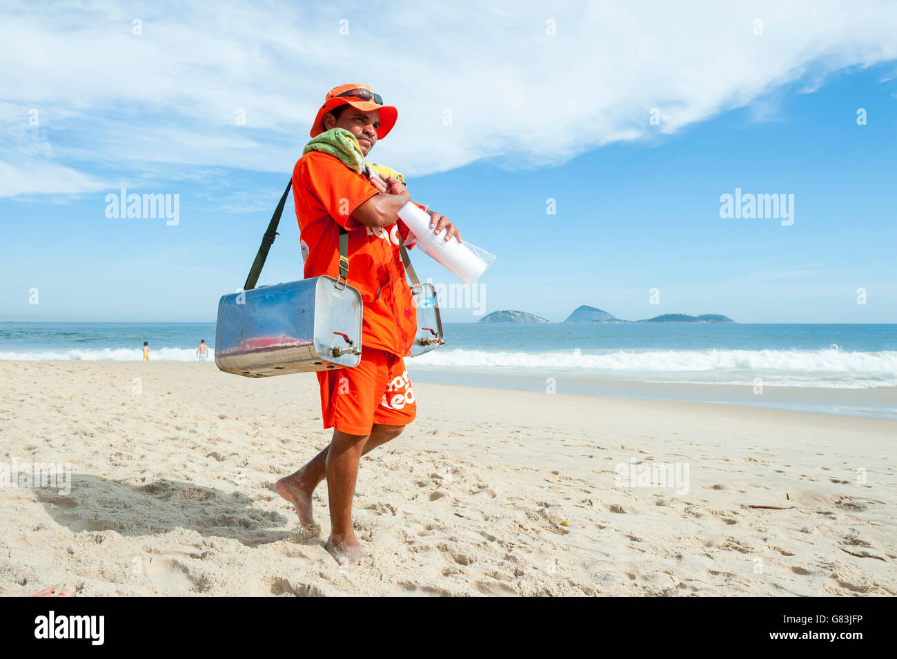 RIO DE JANEIRO, BRAZIL - MARCH 15, 2015: Brazilian beach vendor selling ...