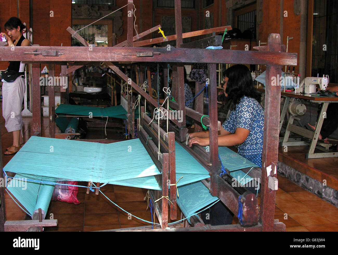 Balinese traditional weaving hi-res stock photography and images - Alamy