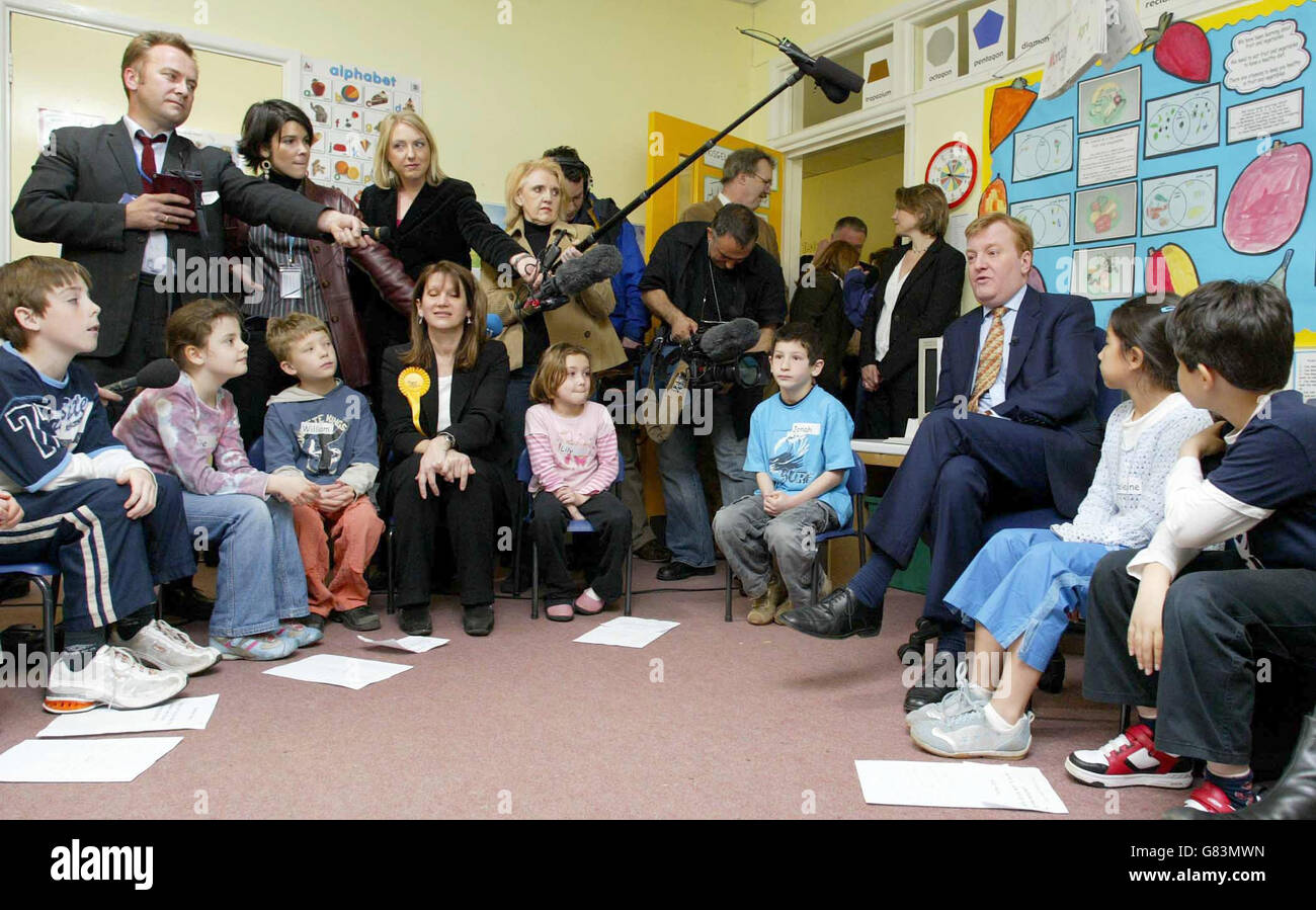 General Election Campaign 2005 Liberal Democrat Party Stock Photo Alamy