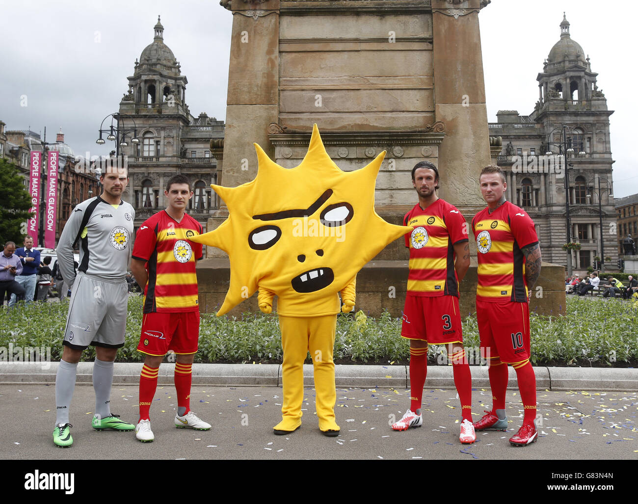 Thomas ryan artist hi-res stock photography and images - Alamy