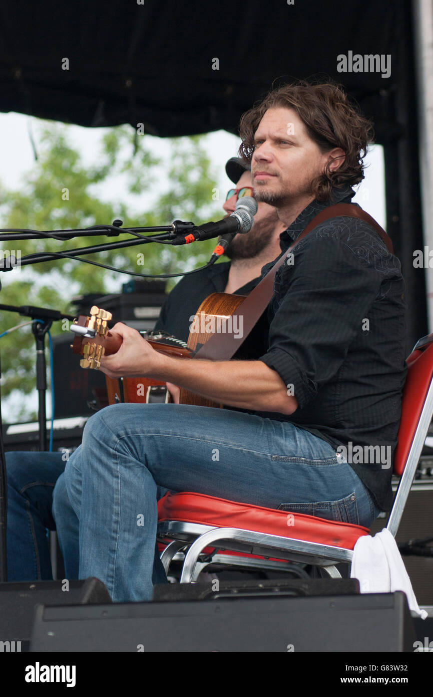 American guitars hi-res stock photography and images - Alamy