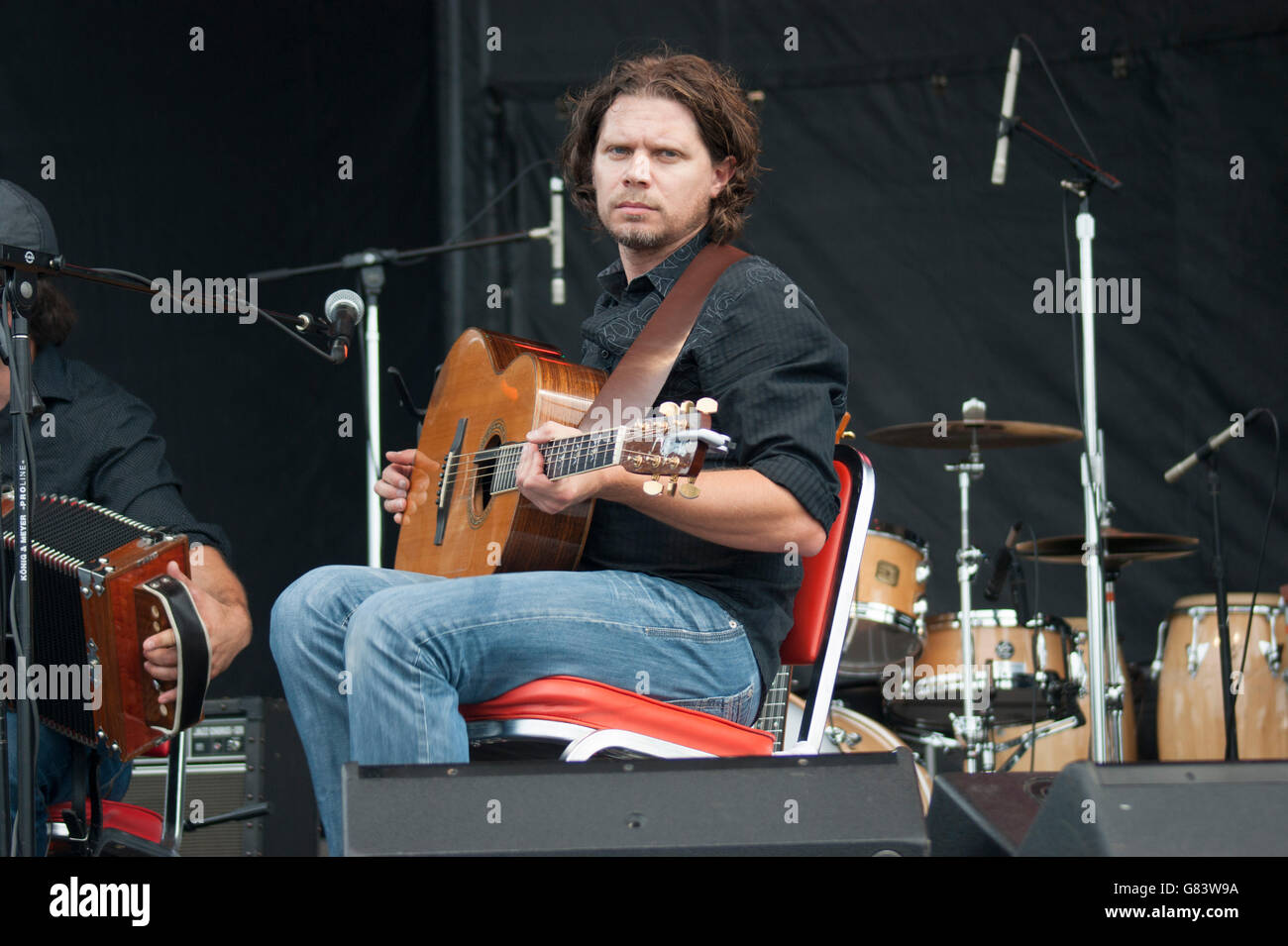 Eric Beaudry, Quebecois musician playing the guitar for De Temps Antan ...