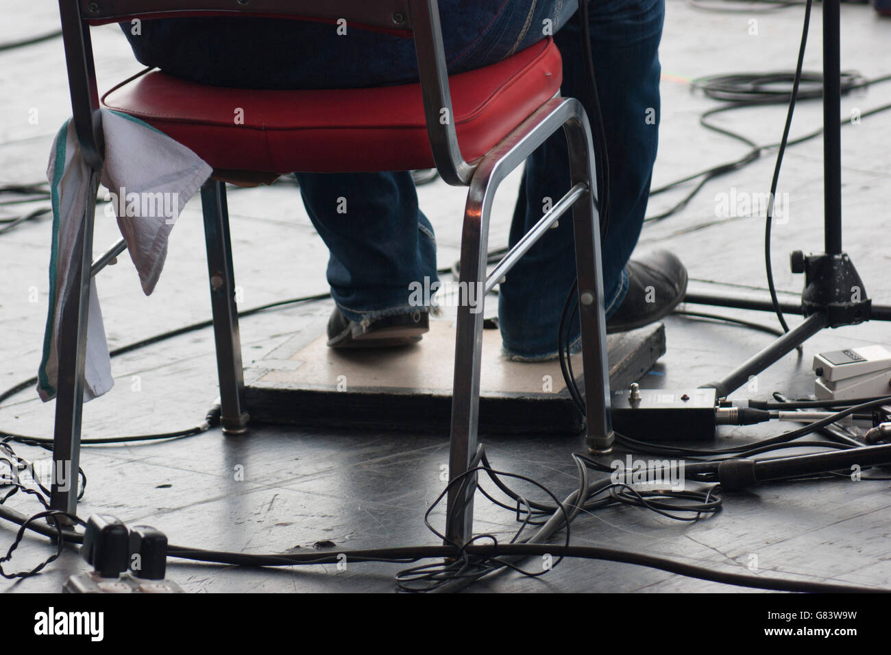 Foot tapping hi-res stock photography and images - Alamy