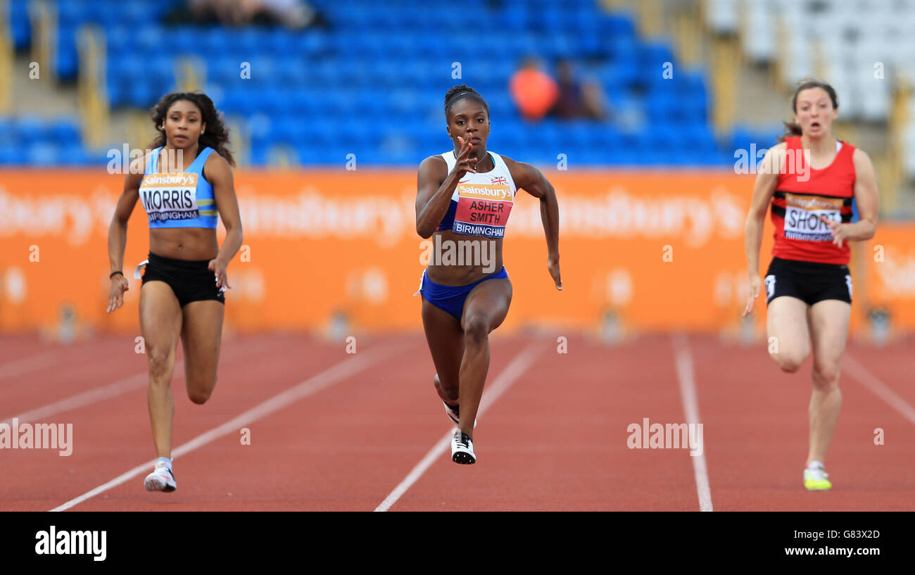 Dina asher smith blackheath during the 100 semi final heat one hi-res ...