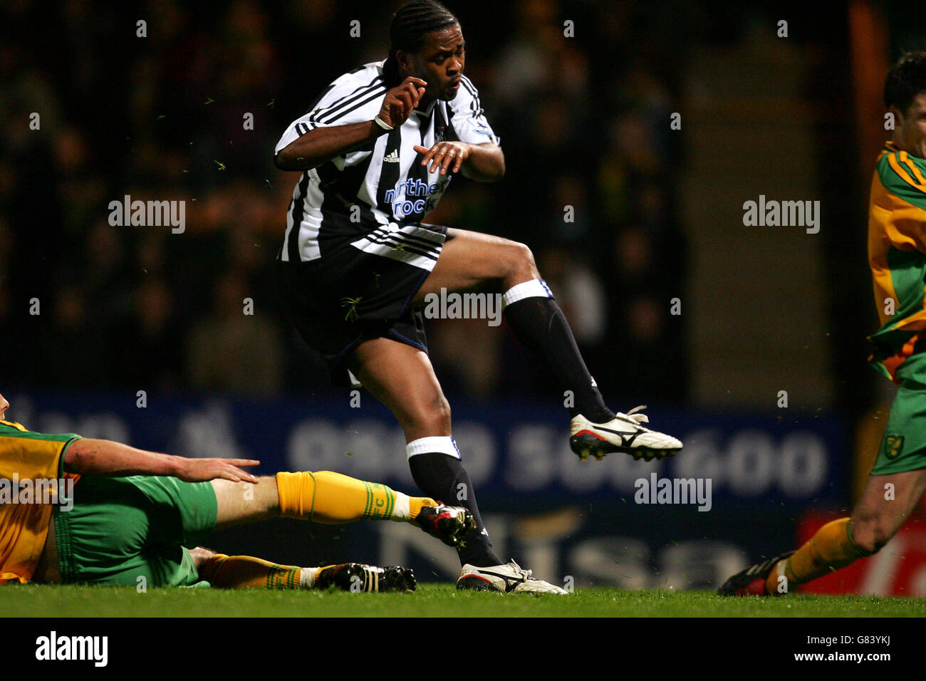 Newcastle uniteds patrick kluivert hi-res stock photography and images ...