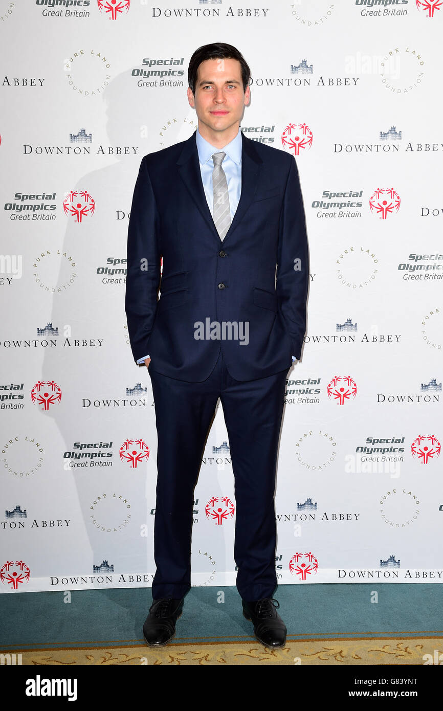 James collier downton abbey hi-res stock photography and images - Alamy