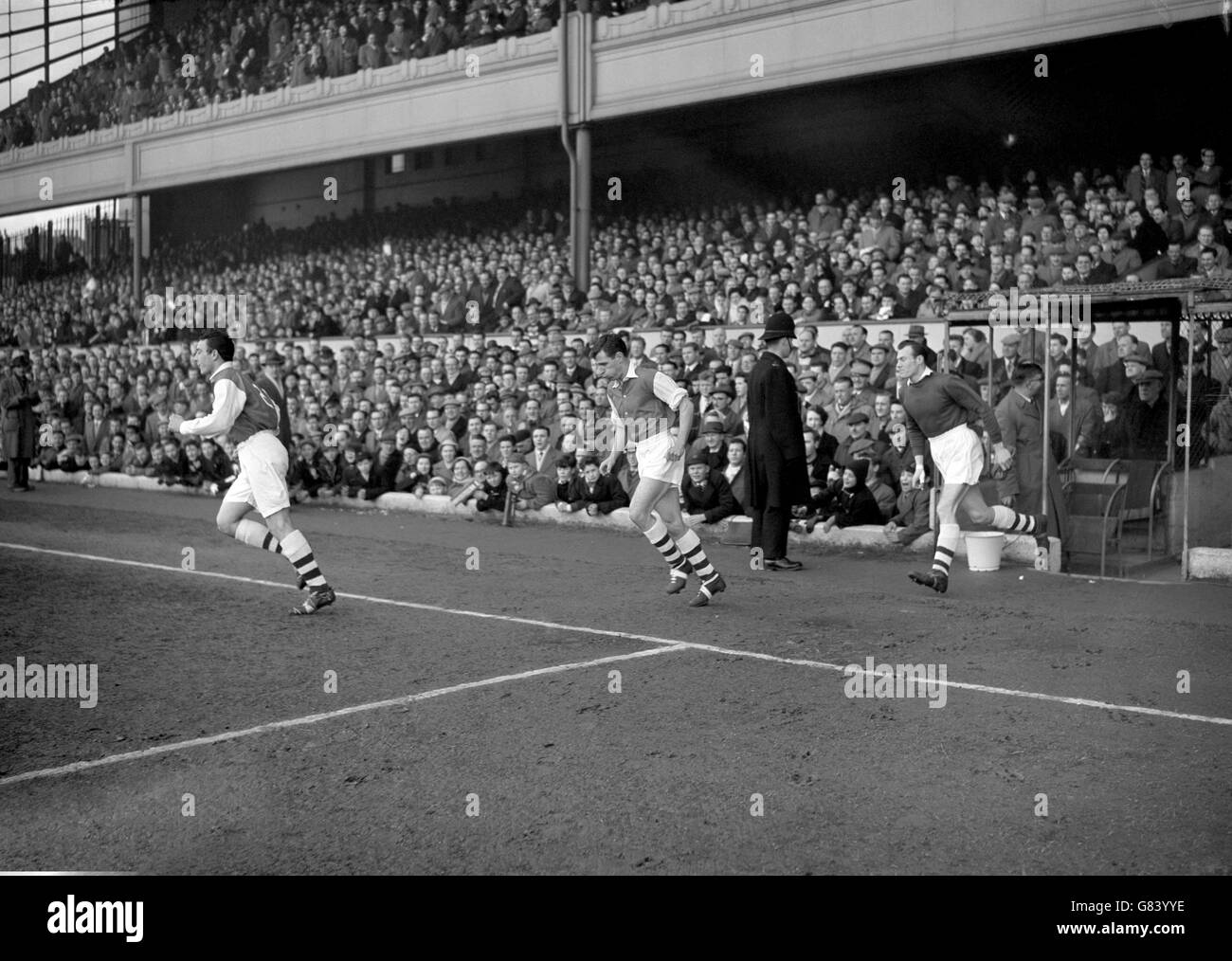 Arsenals jimmy bloomfield hi-res stock photography and images - Alamy