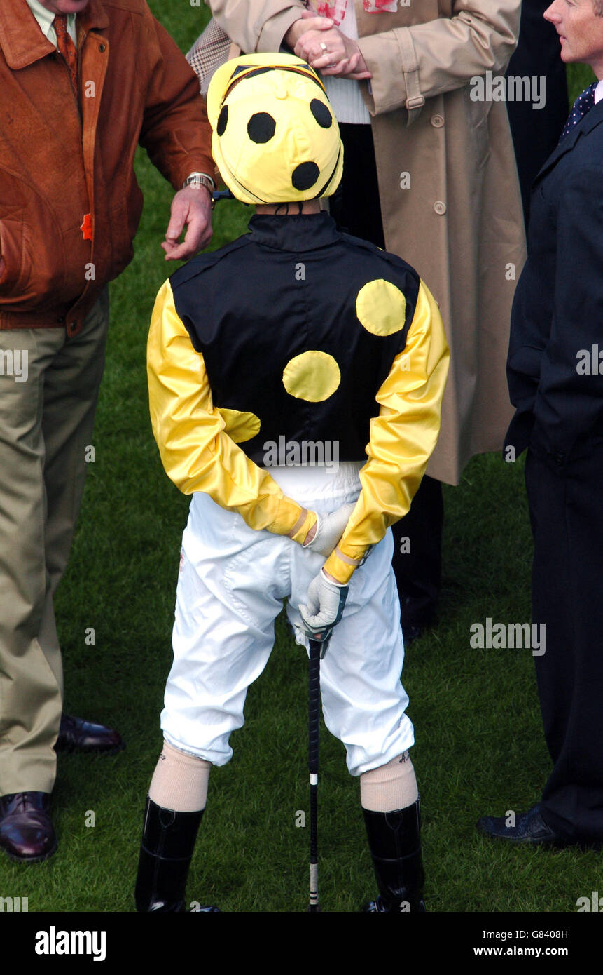 Jockey Alan Munro prior to his ride on Sergeant Cecil in the bet@bluesq ...