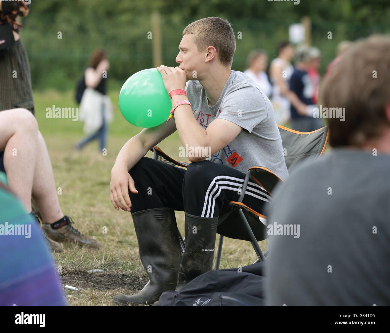 Inhaling balloon hi-res stock photography and images - Alamy