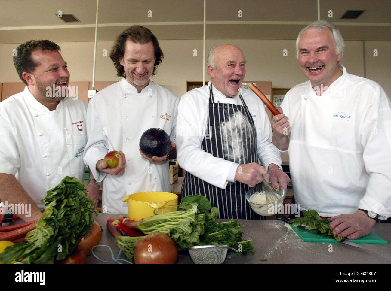 Roy beggs right with celebrity chef paul rankin hi-res stock ...