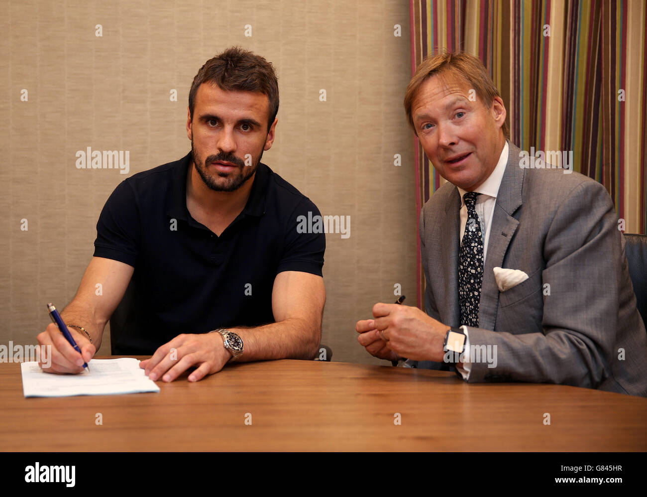Soccer reading orlando sa signing madejski stadium hi-res stock ...
