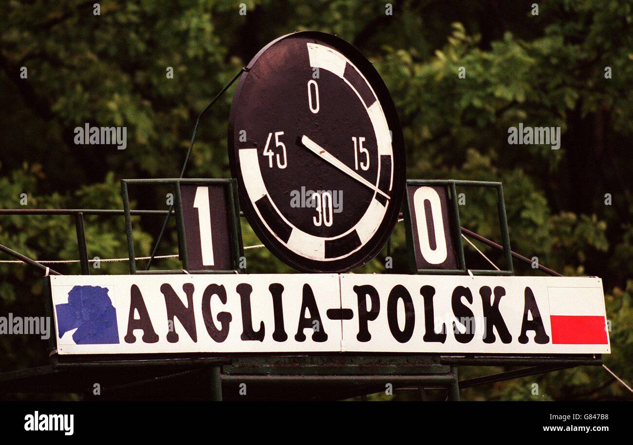 Football clock scoreboard hi-res stock photography and images - Alamy