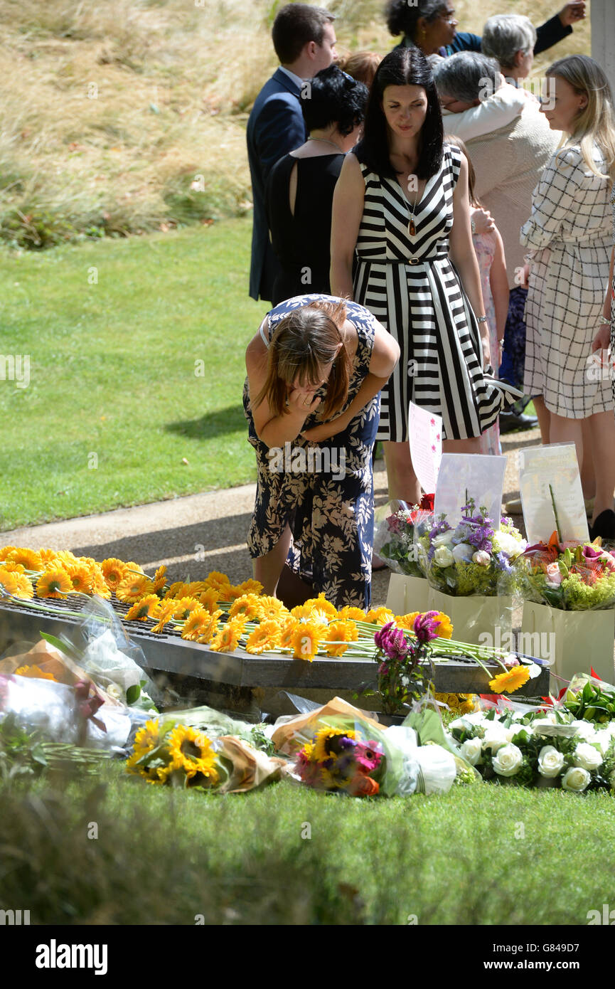 London britain remembers july 7 attacks hi-res stock photography and ...