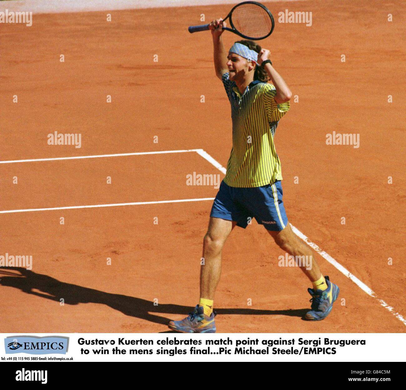 French tennis open mens final sergi bruguera v gustavo kuerten hi-res ...
