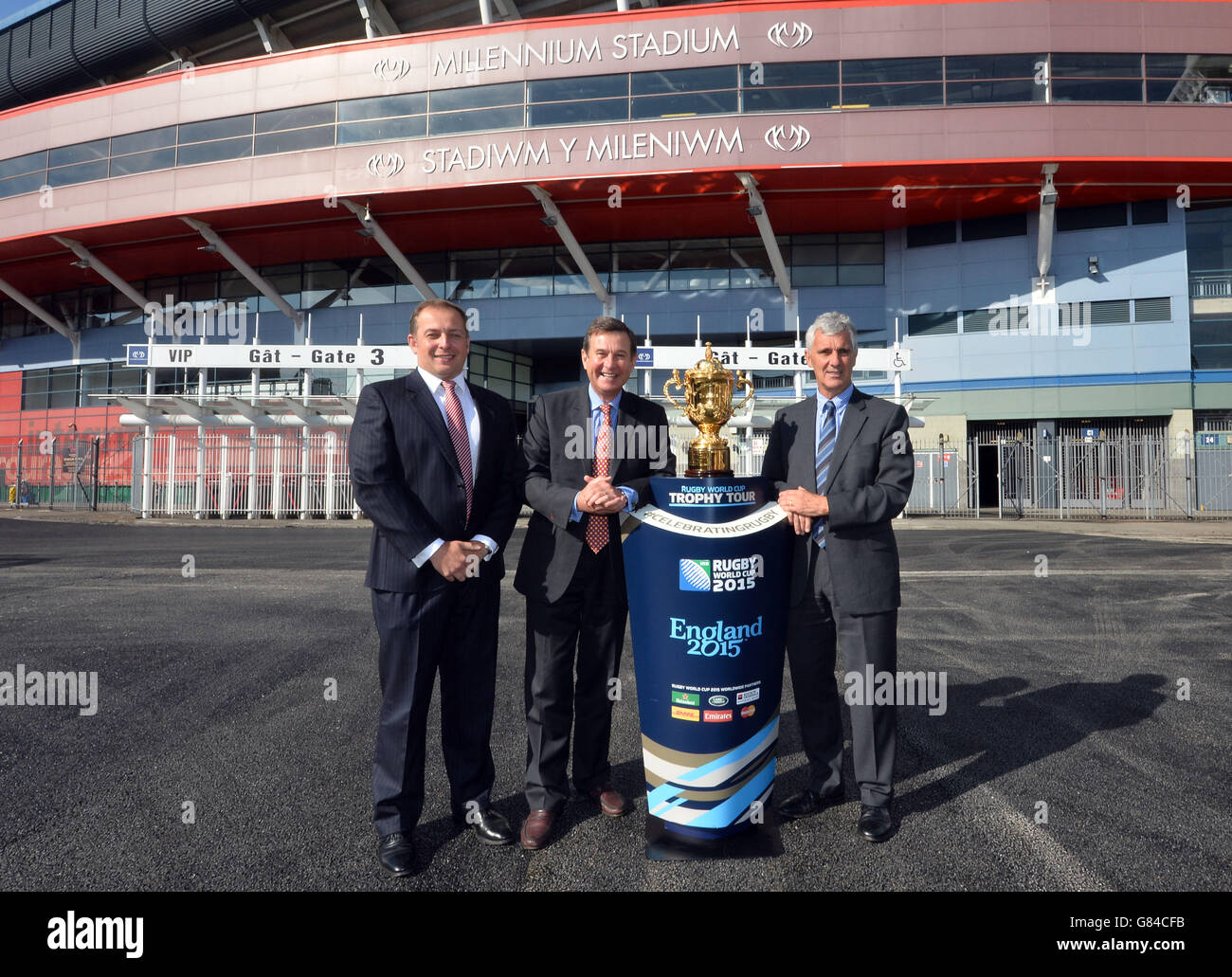 (Left to right) Mark Williams, Millennium Stadium Manager, Roger Lewis ...