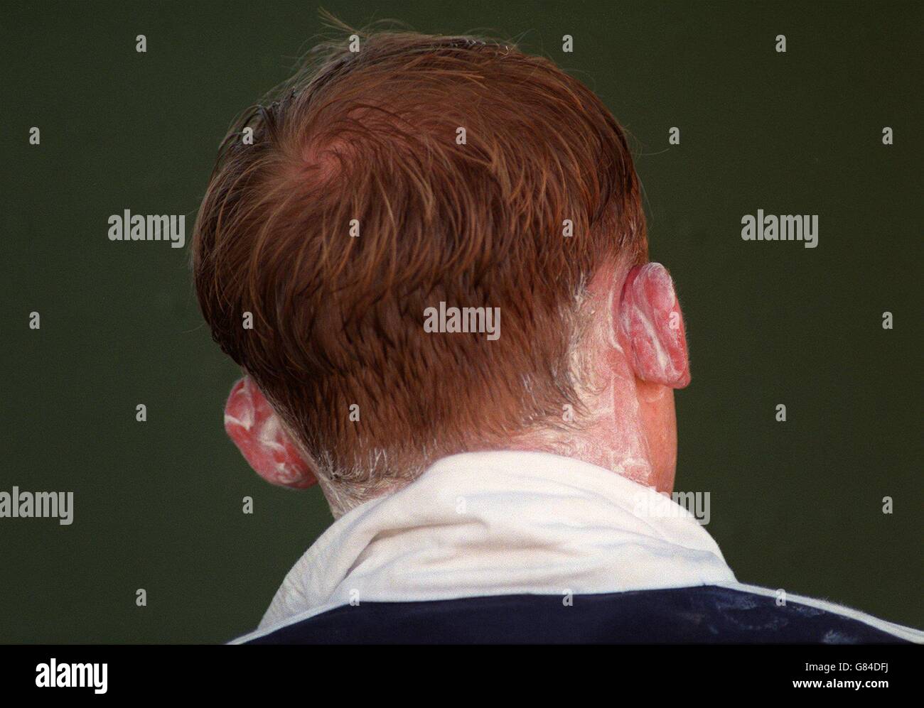 Neil jenkins rugby hi-res stock photography and images - Alamy