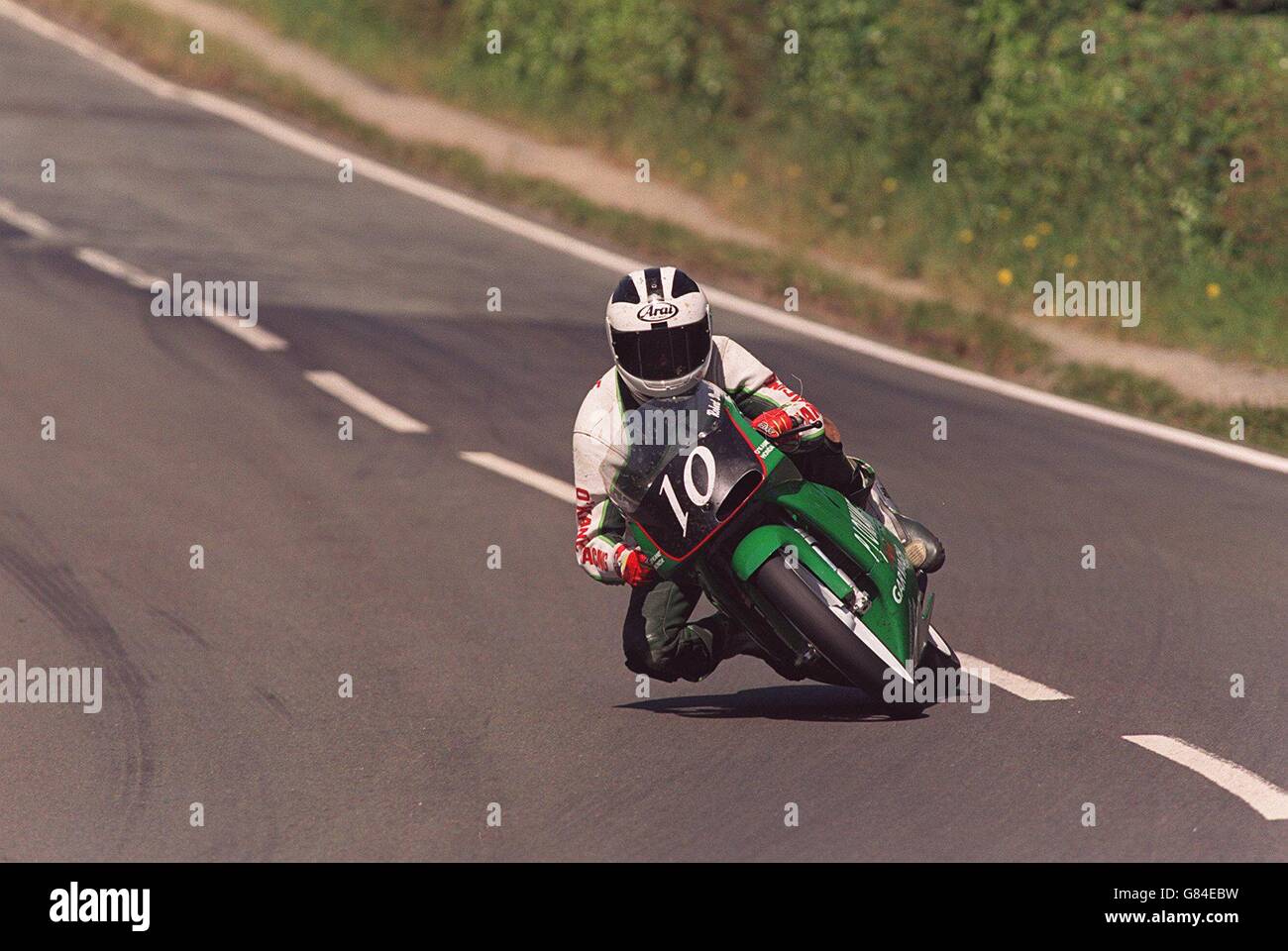 Robert dunlop in the ultra lightweight 125 tt hi-res stock photography ...