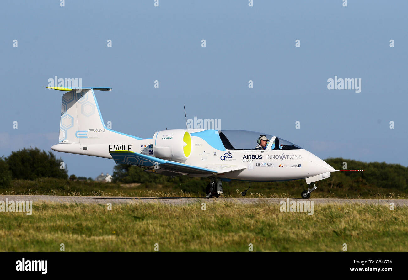 Human powered aircraft hi-res stock photography and images - Alamy