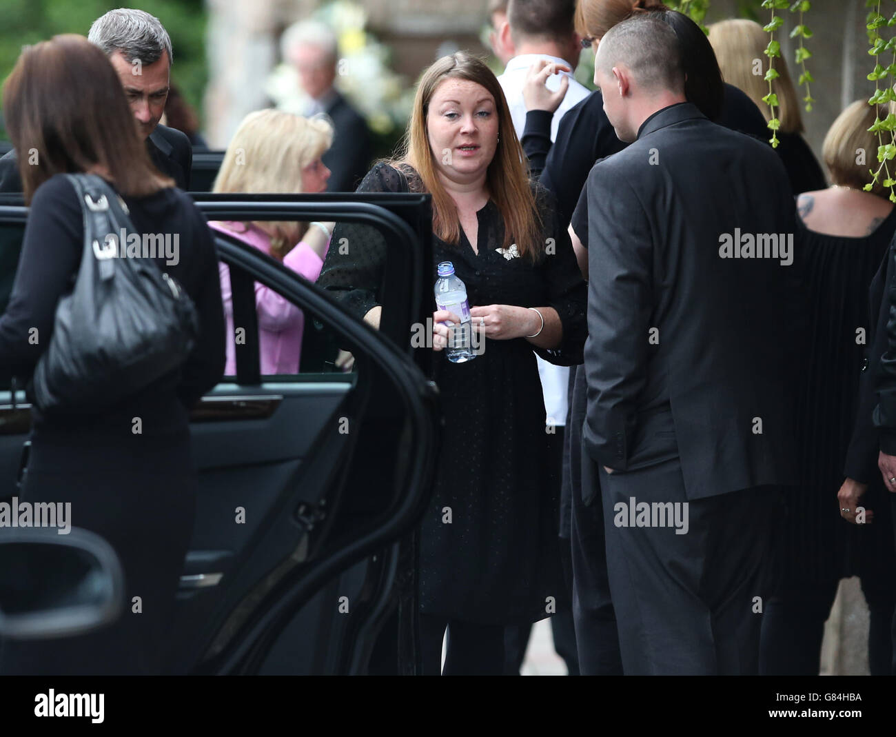 Holly graham funeral parents billy lisa graham perth crematorium hi-res ...